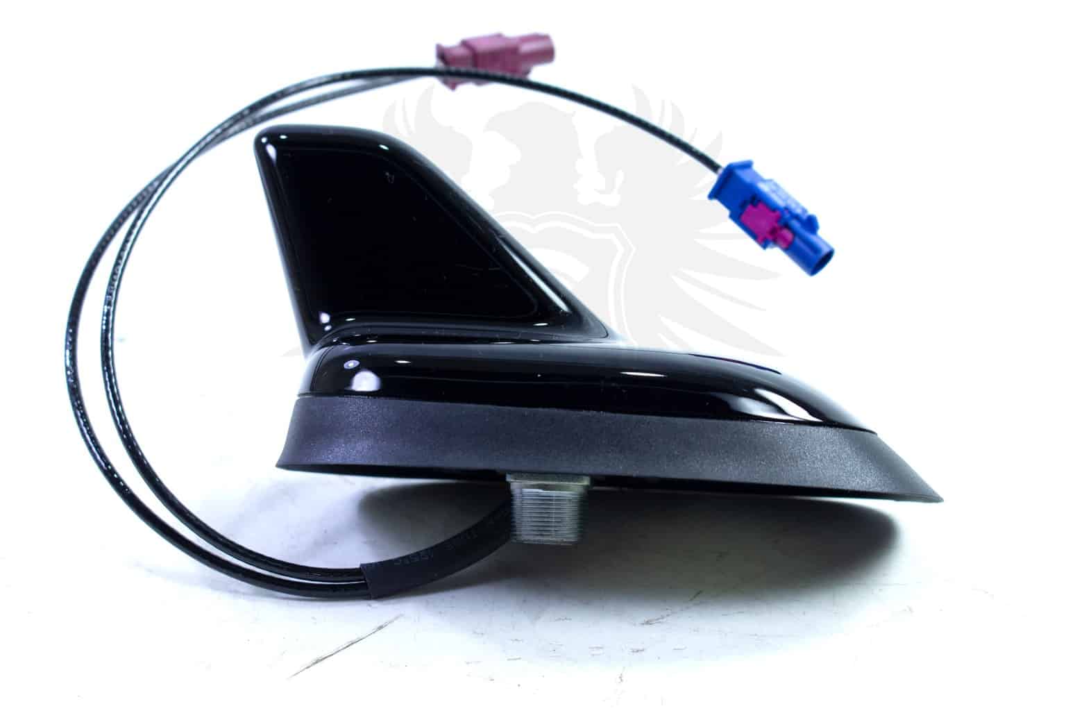 Roof Mounted Antenna, “Shark Fin” AM/FM/GPS – Cascade German Parts