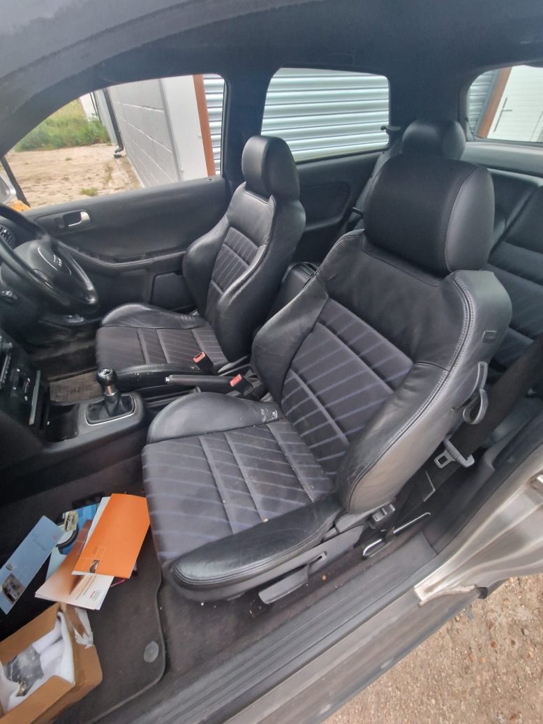 Mk5 Mk6 Audi A3 Half Leather Recaro Seat Set – Cascade German Parts