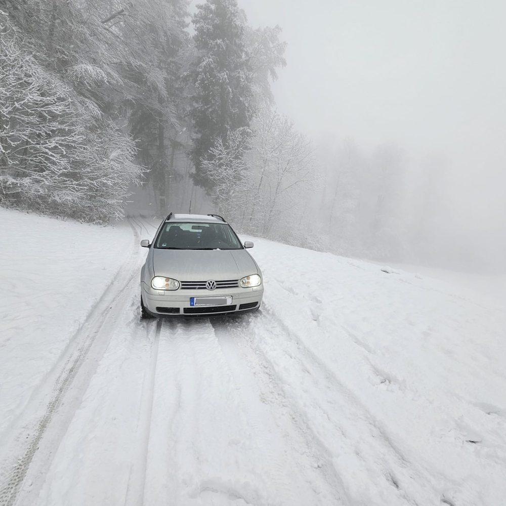 Cascade German Parts – Retailer of New OEM Volkswagen Audi Group Auto Parts